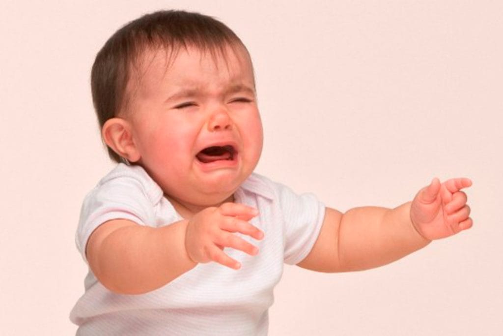 Šta nespavanje rođene bebe uradi od rođenog života?Napravi haos! — Mama ...